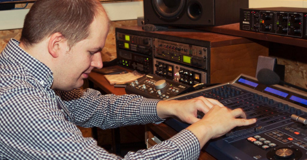 Studio Engineer in-Training? Here’s What You Need to Know | Bax Music Blog