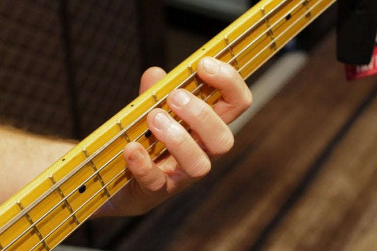 Bass Guitar Technique for Beginners | Bax Music Blog